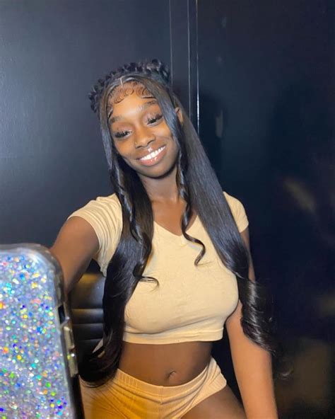 Miss Armstrang 901 Shesfreaky