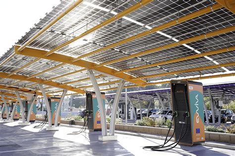 Volkswagen Ed Enel X Way Presentano Ewiva La Nuova Rete Di Ricarica Ad Alta Potenza Auto It