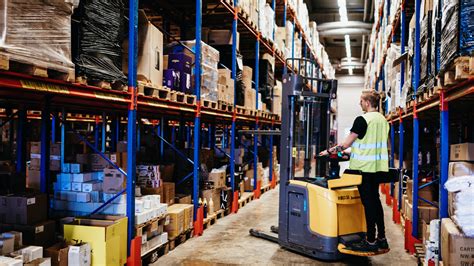 How Aisle Width Impacts Your Storage Space And Accessibility