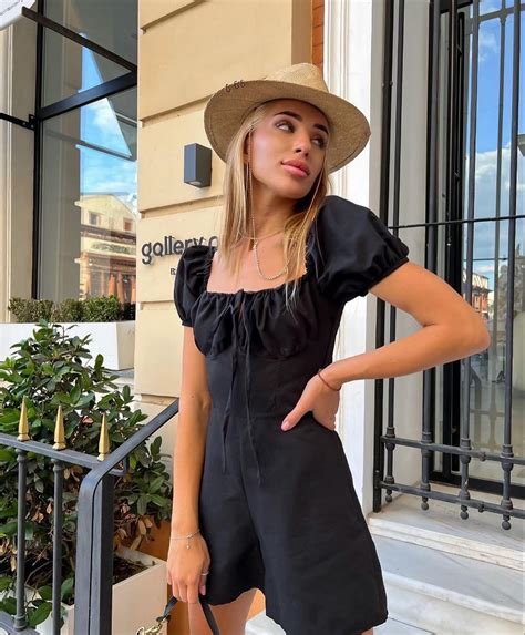 Магазин одягу 🔍 Sale🔥 лише 399 грн Акційна ціна лише два дні 😍 Поспіши Кількість обмежена 🌷