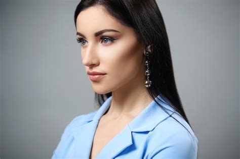 Frau Im Blauen Kleid Kostenlose Foto