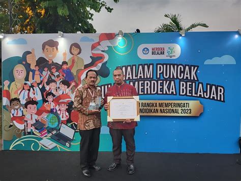 Aceh Raih Penghargaan Tingkat Nasional Sebagai Provinsi Paling Transformatif Nukilan