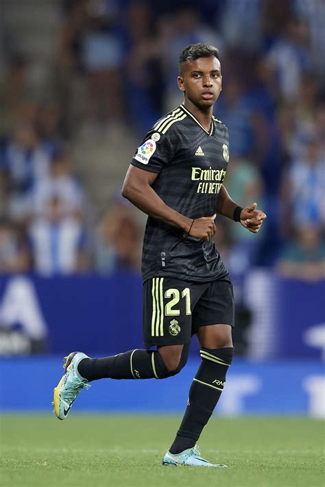 Rodrygo Wallpapers Top Free Rodrygo Backgrounds Wallpaperaccess