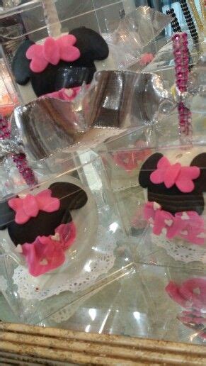 Minnie Mouse Candy Apples