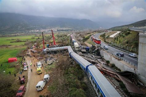 希腊火车相撞事故死亡人数升至57人搜救工作预计3日结束 拉里萨 新闻 发布会