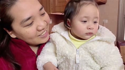 今年的第一顿火锅，小公主的妈咪请客，撑到扶墙走😂😂😂 Youtube