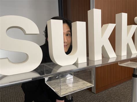 スッキリ（日本テレビ） On Twitter 毎週木曜日放送中の エンタメコーナー Showcase⚡️ 9月マンスリーmcの清塚信也