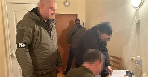 СБУ спіймала на хабареві посадовця військово лікарської комісії Міноборони — Укрaїнa