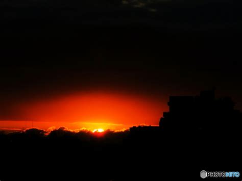 雲の間から覗く太陽 By 猫星2号 （id：7800593） 写真共有サイトphotohito
