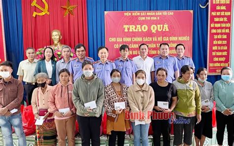 Bù Đăng Cụm Thi đua Số 9 Viện Kiểm Sát Nhân Dân Tối Cao Tặng Quà Hộ