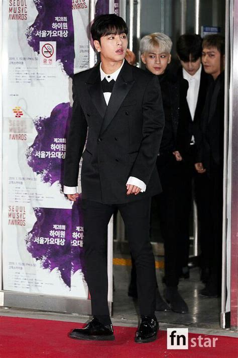 Pin Oleh Jugu Di June Ikon 아이곤 Selebritas