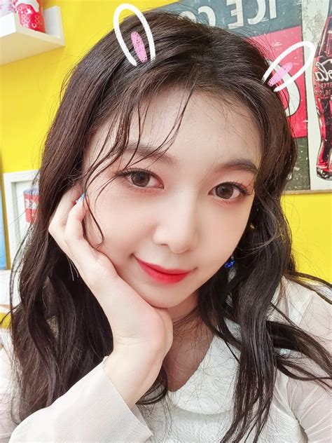 드림캐쳐 Dreamcatcher On Twitter 다미 킁카킁카 우리가 직접 고른 향으로 만들어진 바디 미스트랑 핸드
