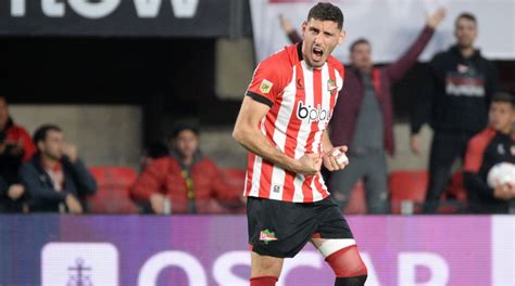 Já Está Em Porto Alegre Conheça O Zagueiro Agustín Rogel Novo Reforço