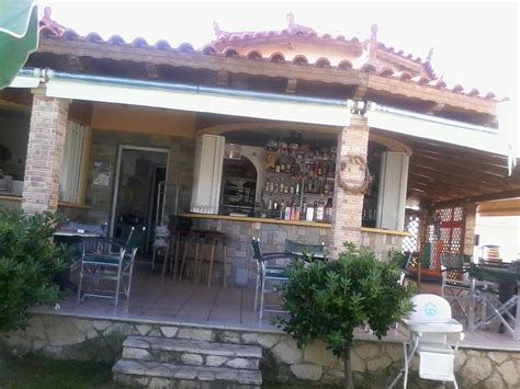 Waves Beach Bar Argassi Restaurant Reviews Photos And Phone Number