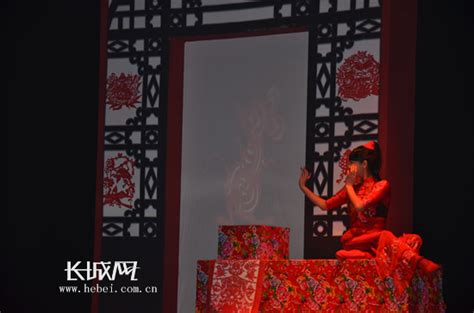 河北演艺集团 演出活动 大型风情歌舞剧挂红灯省会上演