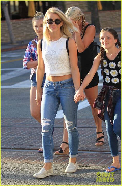 Photo Julianne Hough Nina Dobrev Star In The Giving Keys Bff Campaign