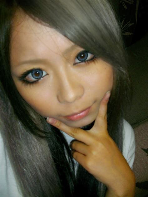 蒼猫いな🦄💙💜 On Twitter 平成のギャルがトレンド入りしてるのでﾄﾞｿﾞ´∀`つ旦~~ マツゲボーボー🐛母ちゃんも若干