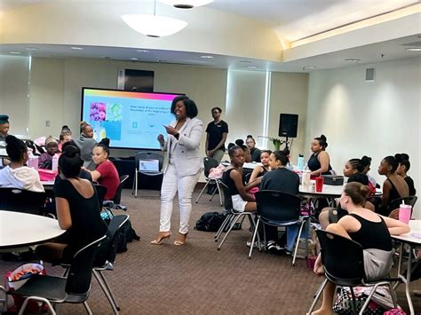 Speaker Mentalhealth Empowerment Comparisonisthethiefofjoy