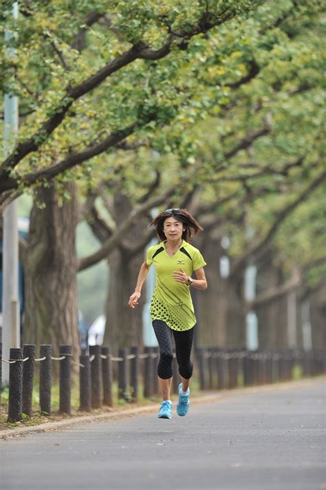 市民ランナーの星・谷川真理さんが先生に！ランニングを分析し、改善する「スペシャルランニングクリニック」開催へ 子育て ×スポーツ『melos』