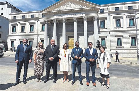 Sesión De Estreno Para Los Diputados Y Senadores Por La Región De