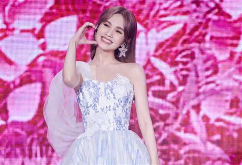 Rainie Yang In Hot Water Over A Bad Joke But Its Not The First Time