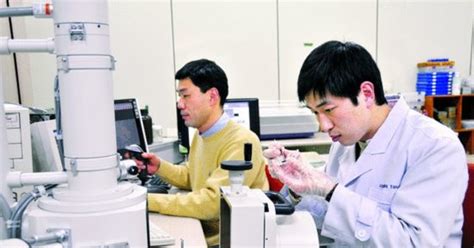 꿈의 신소재 탄소나노튜브 실 국내 첫 개발