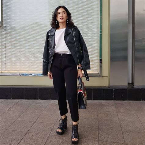 OOTD Ala Dian Sastro Inspirasi Mama Muda Biar Makin Kece