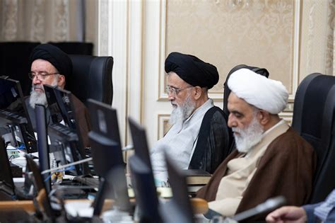 خبرآنلاین تصاویر اولین تصاویر از شورای نگهبان درحال بررسی صلاحیت کاندیداها