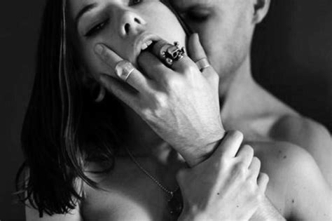 Fingers In Mouth Kiall1