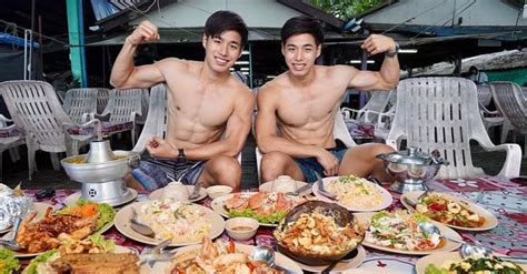รวมรูปภาพของ ประวัติ คู่แฝด ปั้น โป้ง แฝดหุ่นเฟิร์มดีกรีนายแบบ จาก