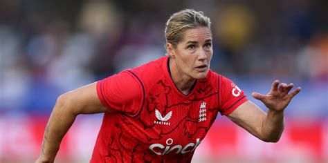Katherine Sciver Brunt May Prolong England Career After Jon Lewis