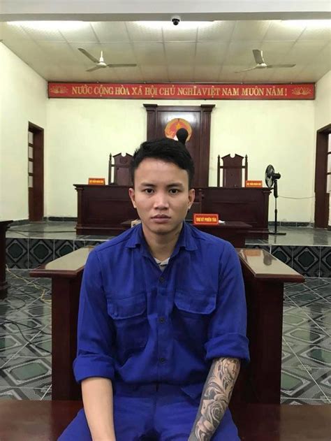 Nam Thanh Niên Lao Xe đâm Gẫy Tay Chiễn Sĩ Công An Lãnh 36 Tháng Tù