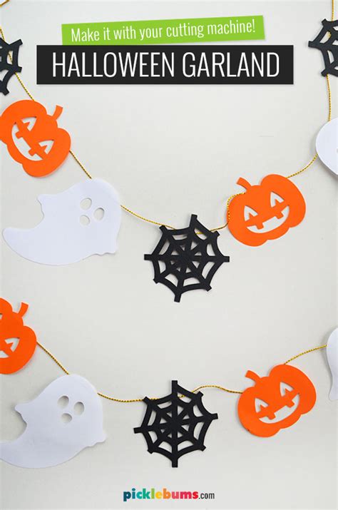 Easy Paper Halloween Garland Halloween Decor Cricut Cricut Halloween