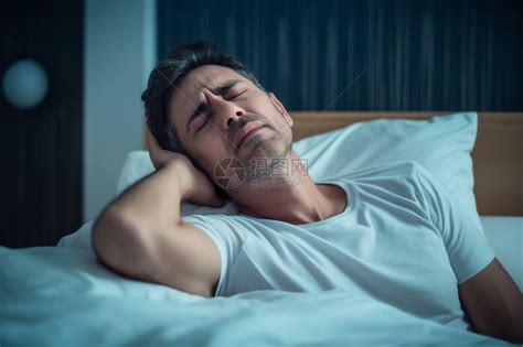 睡眠不足的人高清图片下载 正版图片600167876 摄图网