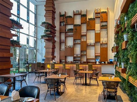 Canal Central Hotel Business Bay Dubai Traviguide