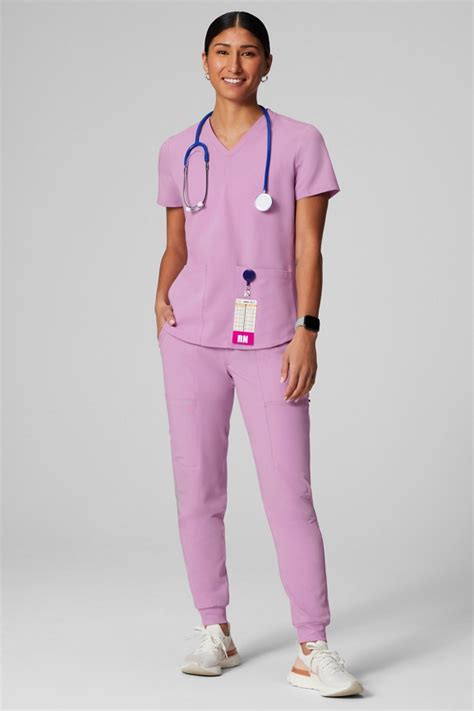 Method 2 Pocket Scrub Top Fabletics