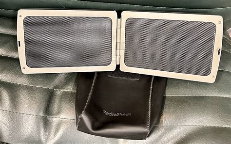 Radio Shack Portable Fold Up Amplified Speaker System Reverb