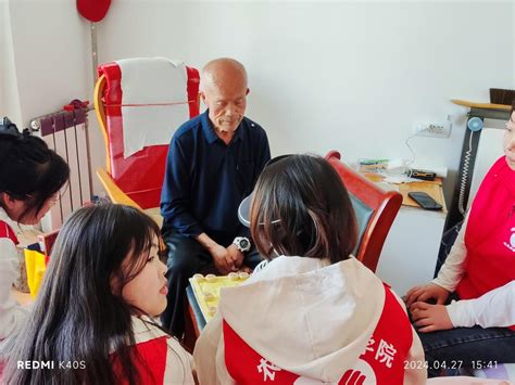 农林技术学院志愿者服务部联合成县福利院开展“志愿在于心，敬老我先行”活动 陇南师范学院农林技术学院