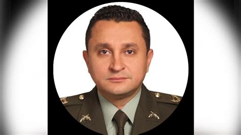 Hallaron Muerto A Policía Investigado Por Las Chuzadas A La Exniñera De