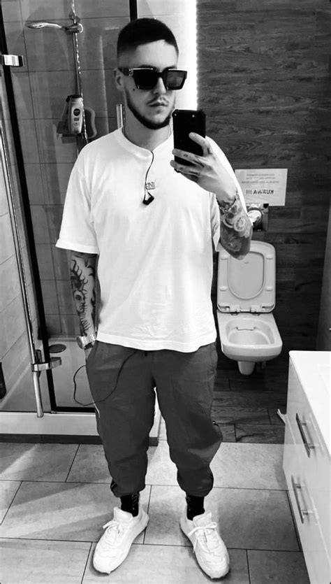 Pin By Ave Styxxx On Igor Reto Bugajczyk Celebrities