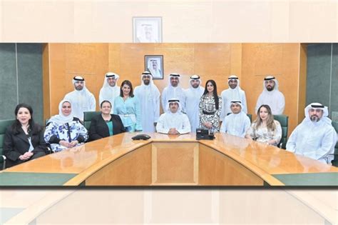 التجاري جهود حثيثة نحو توطين الوظائف جريدة الجريدة الكويتية