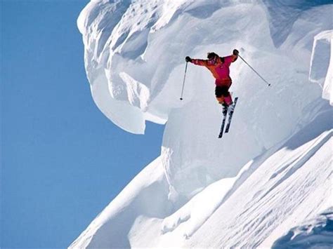 Скиор на 54 г издъхна на писта в Пампорово