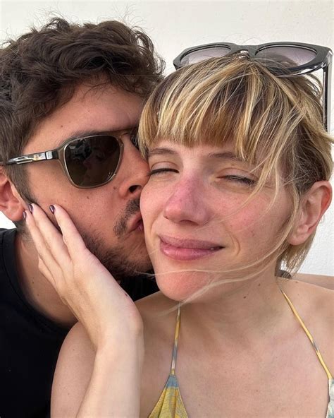 La Verdadera Historia De Amor Detrás De Valeria La Atrevida Y Sensual