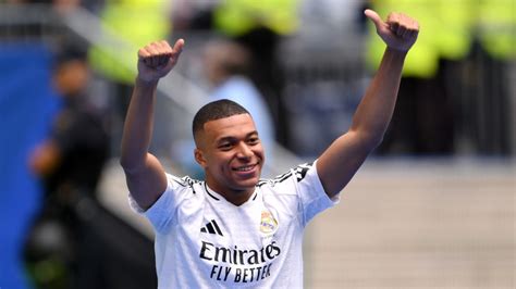 Mbappé No Real Madrid Veja Fotos Da Apresentação Do Craque Francês No