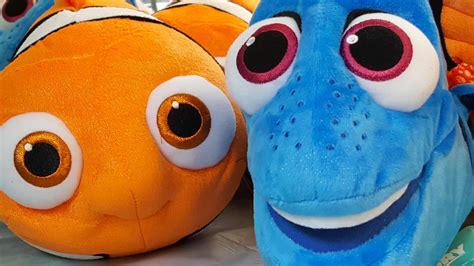 Finding Dory Halloween Activities Party Tips And Pumpkin Carving