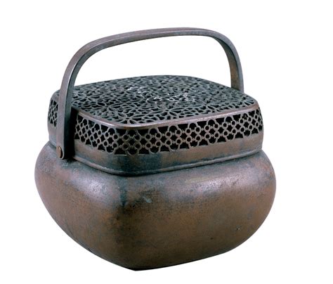 现代人过冬靠暖气古代人靠什么 手炉 火盆 火墙