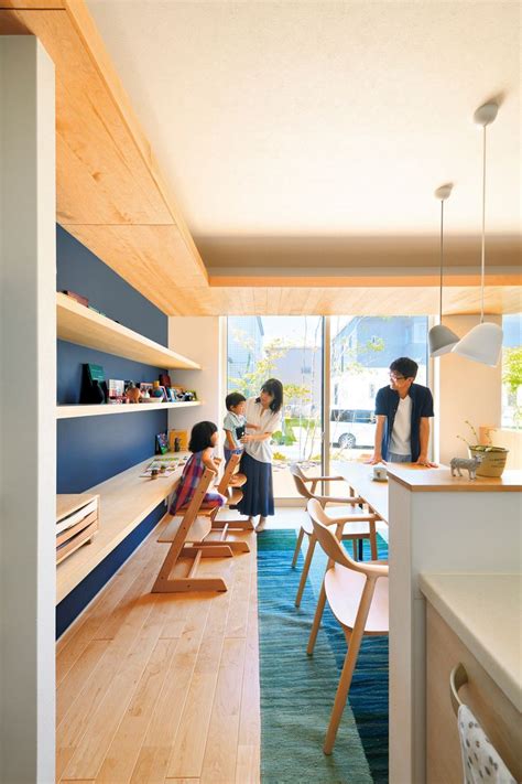 畳リビングという楽しいステージが いつも家族をひとつに結ぶ｜実例紹介｜木造注文住宅、戸建住宅、ハウスメーカー｜住友林業 Home Home Decor Conference Room