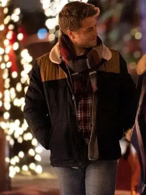 Destination Christmas Edward Ruttle Cotton Jacket Hit Jacket