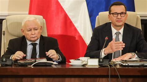 Stan Wyjątkowy Sztab PiS ośmiesza Kaczyńskiego Wiadomości