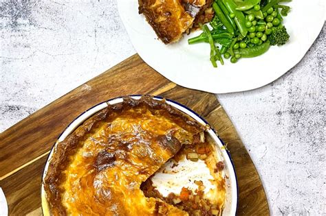 Corned Beef And Potato Pie Best Recipes Uk